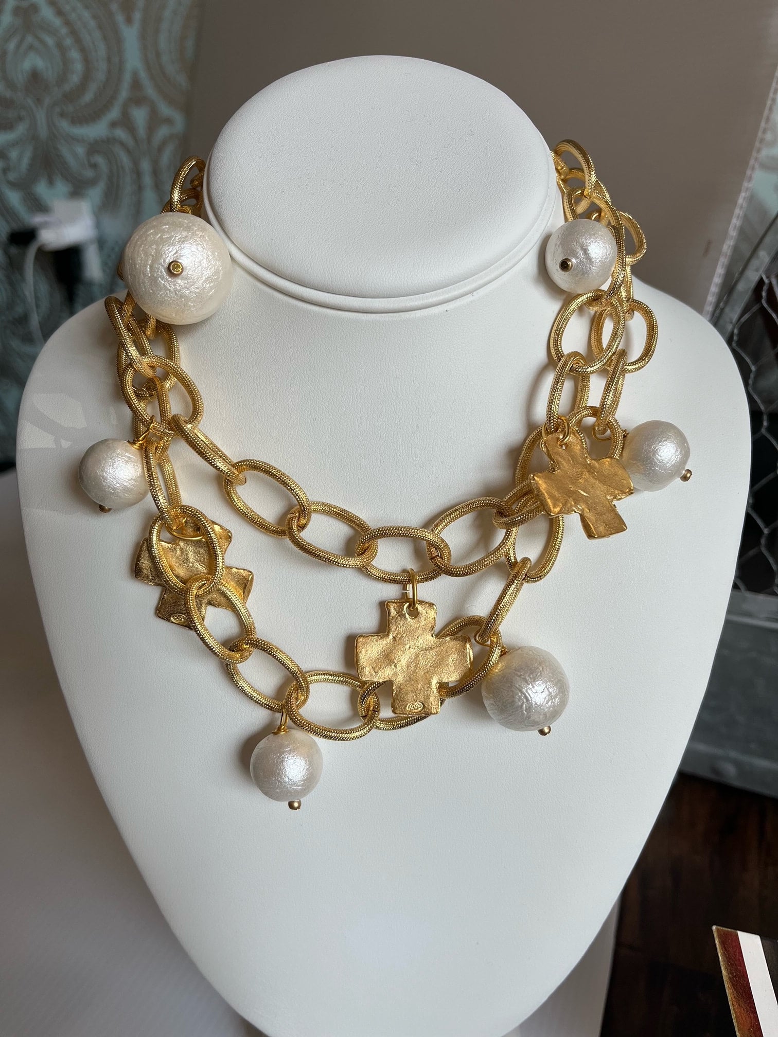 3827cw Cross & Pearl Gold Necklace by SUSAN SHAW | The CoCo Couture